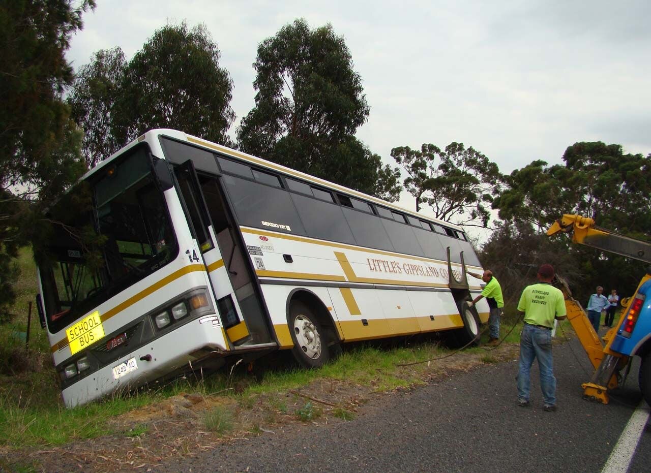 Police investigate bus rollover - ABC News