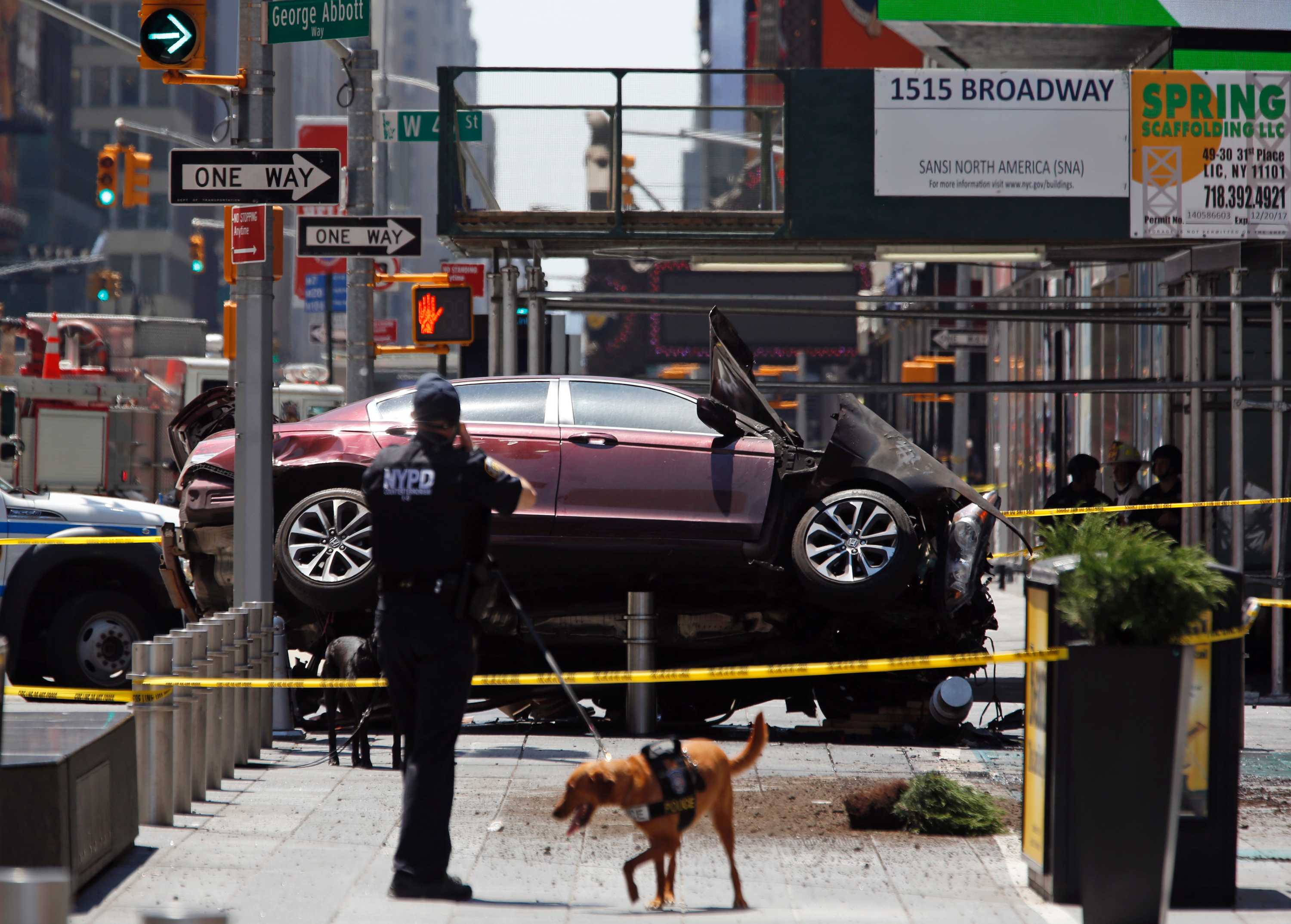 Times Square: Navy veteran Richard Rojas charged with murder after ...
