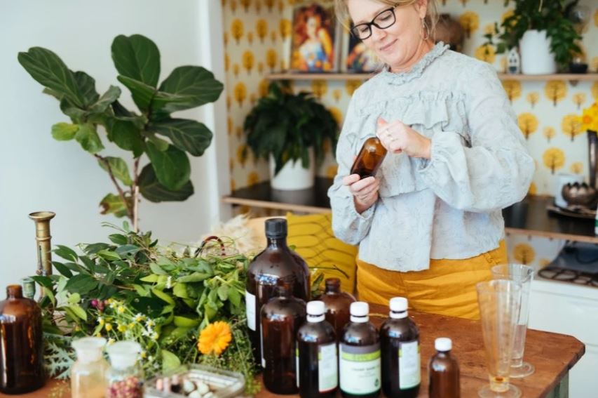 Hunter herbalists share passion and old age medicines - ABC listen