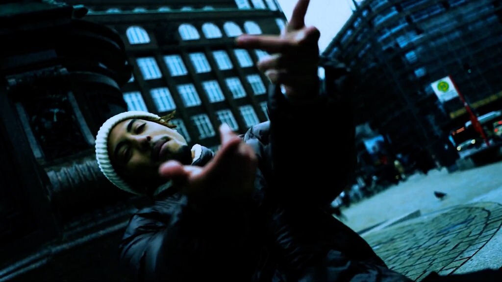 Australian hip hop artist Ben Jones' music video Flight - ABC News