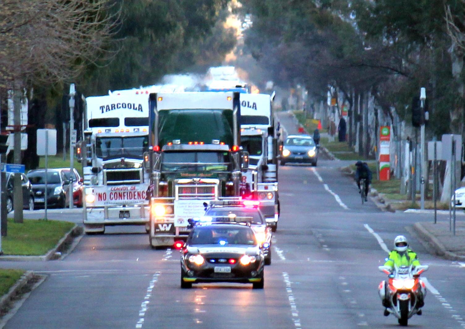 The convoy comes to Canberra - ABC News