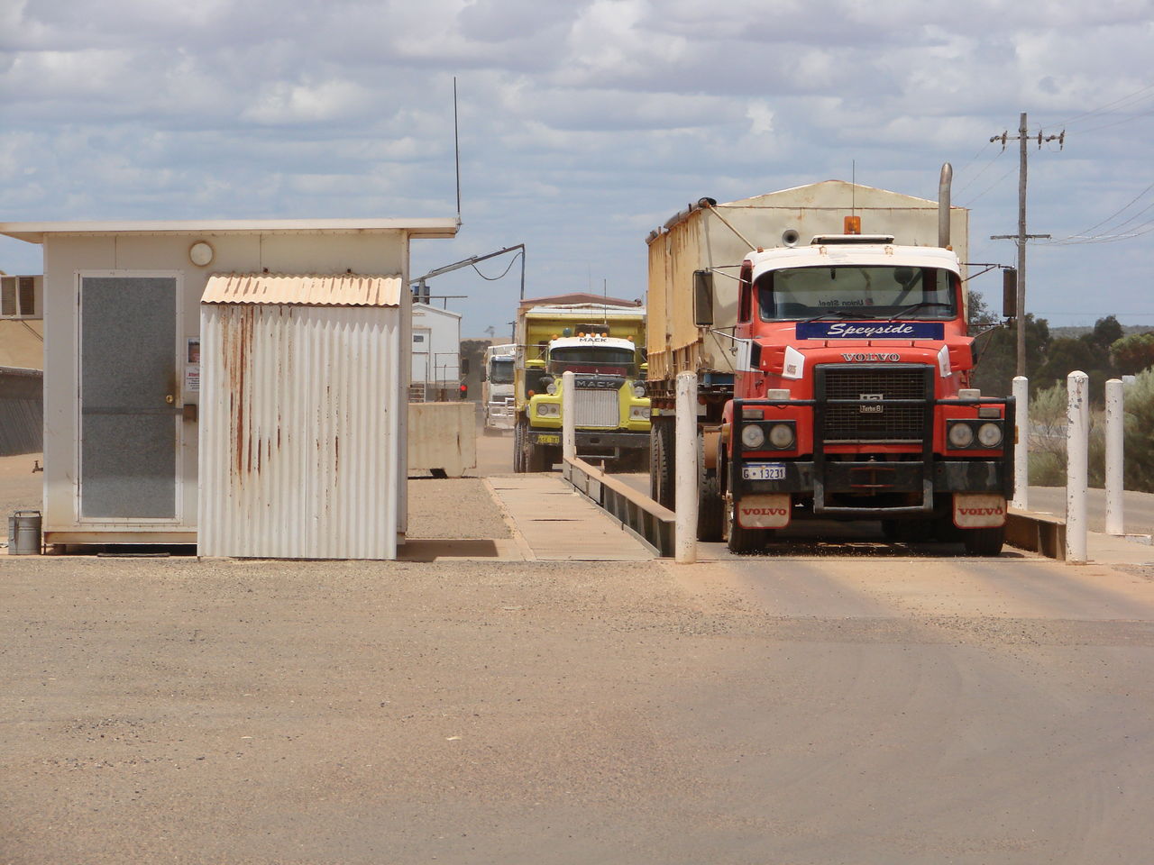 Paddock to Port journey continues - ABC News