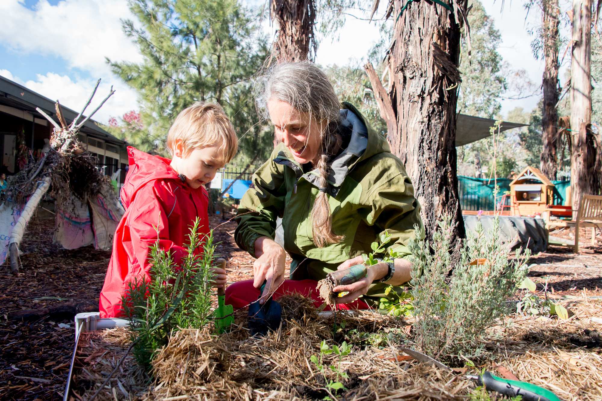 Nature Play CBR: Canberra families encouraged to put down the phone and ...