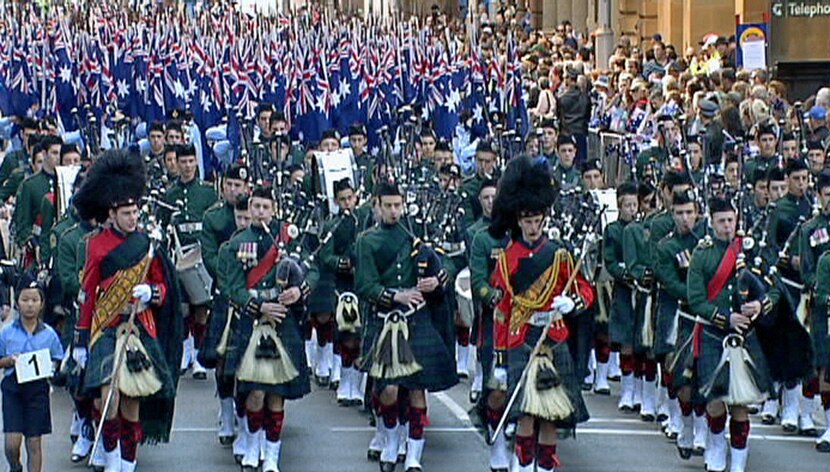 Anzac Day march gets underway in Sydney - ABC News