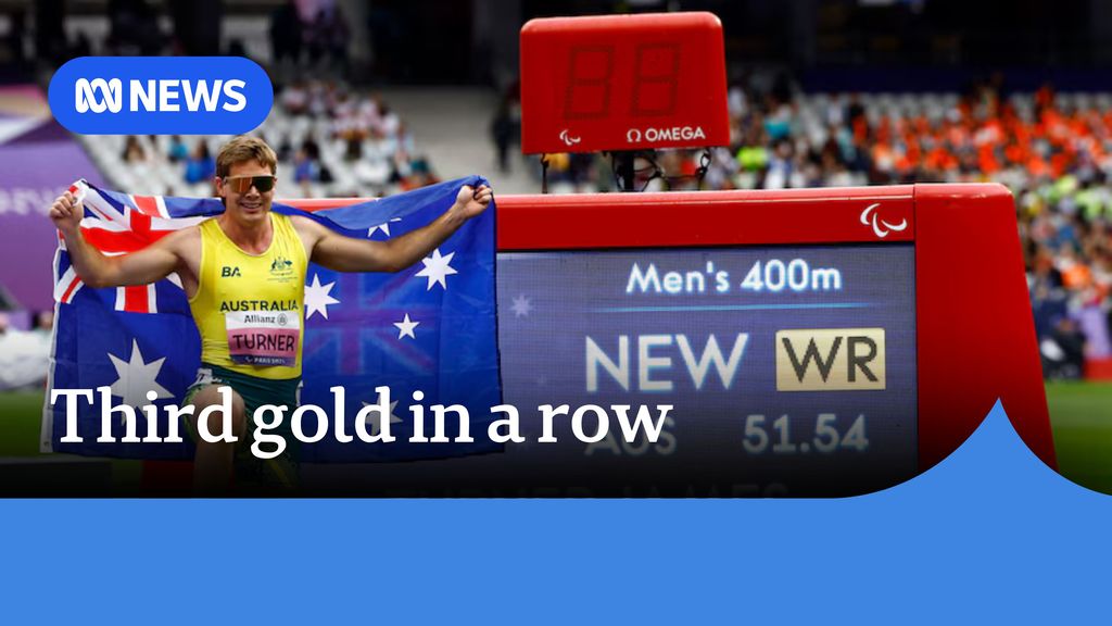 James Turner smashes his own world record to win third gold in a row ...