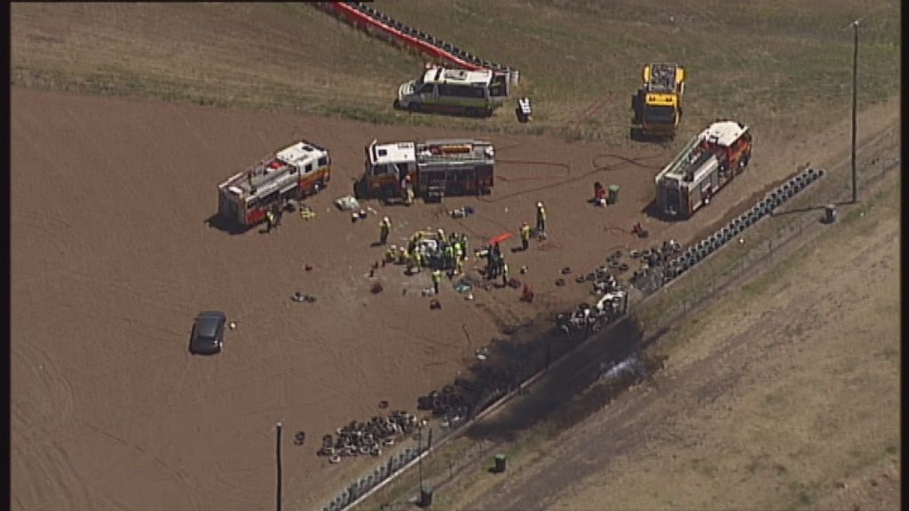 English race driver killed at Queensland track - ABC News