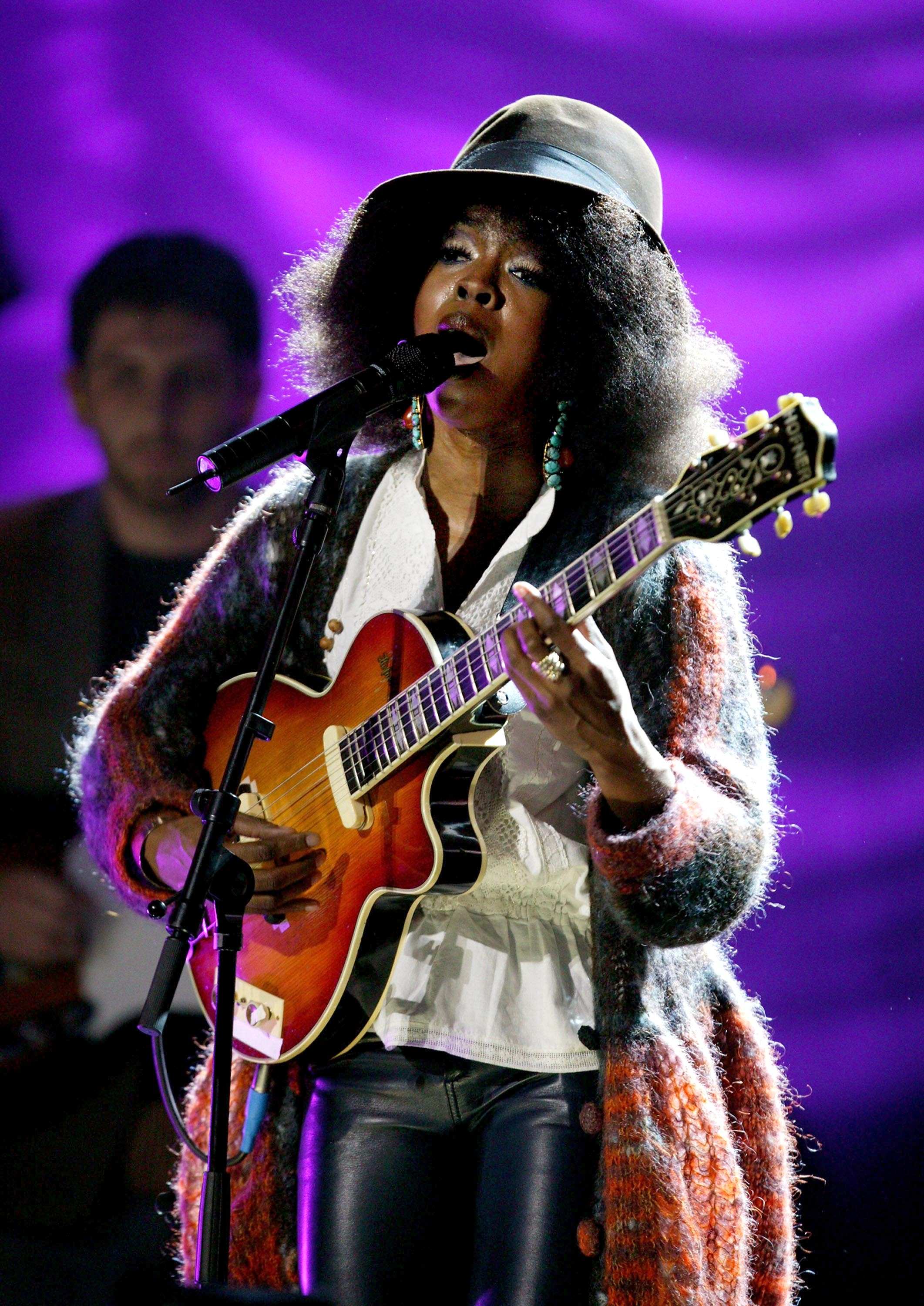 Fugees singer Lauryn Hill released from jail after tax dodge - ABC News
