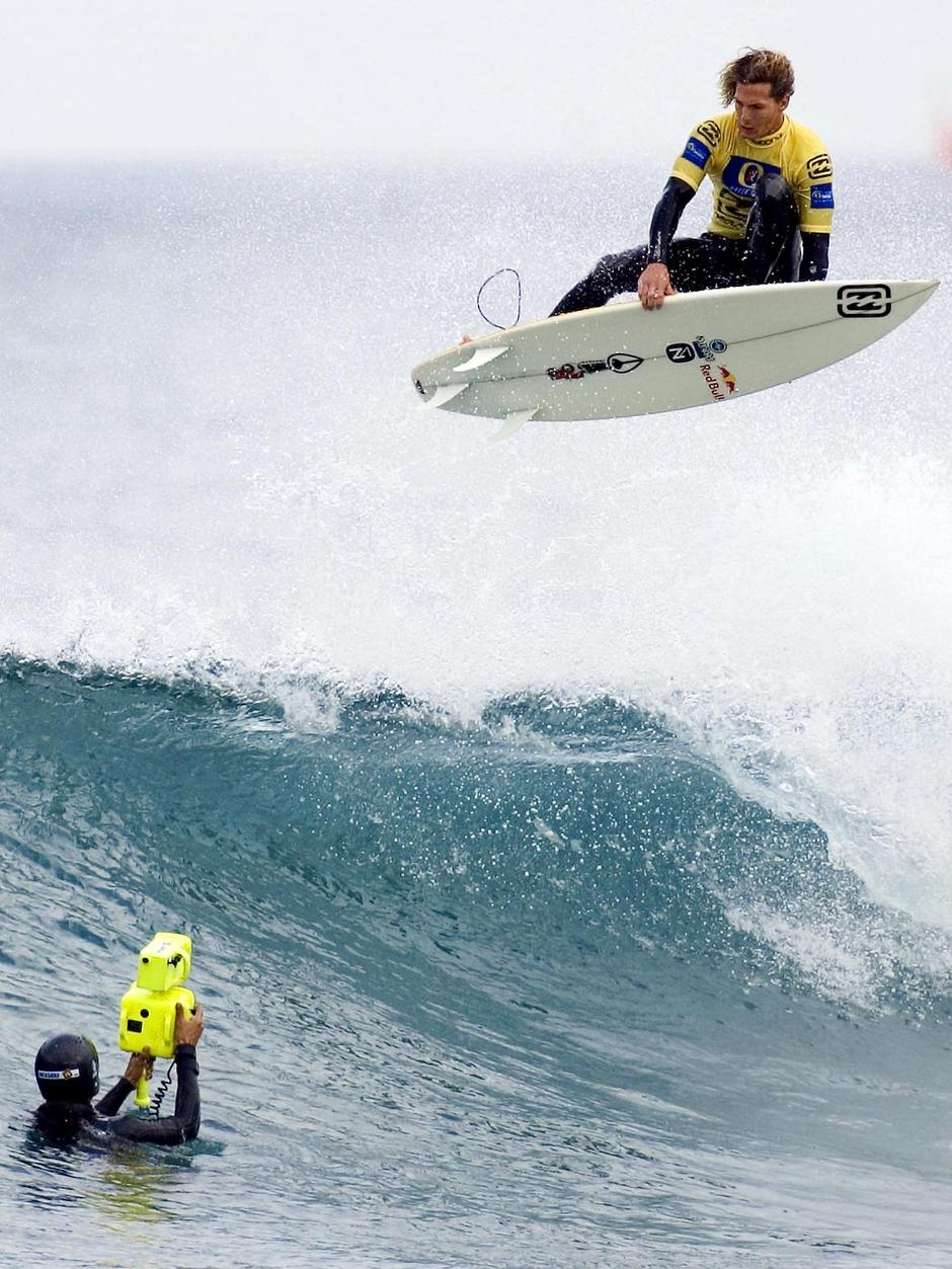 It's a boy for Irons's widow - ABC News