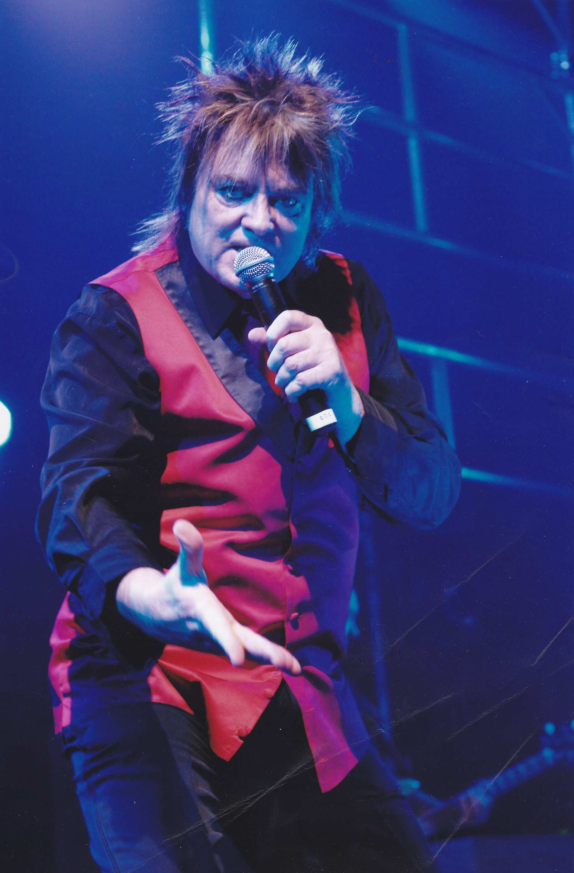 Australian rock legend Doc Neeson's bittersweet personal story - ABC News