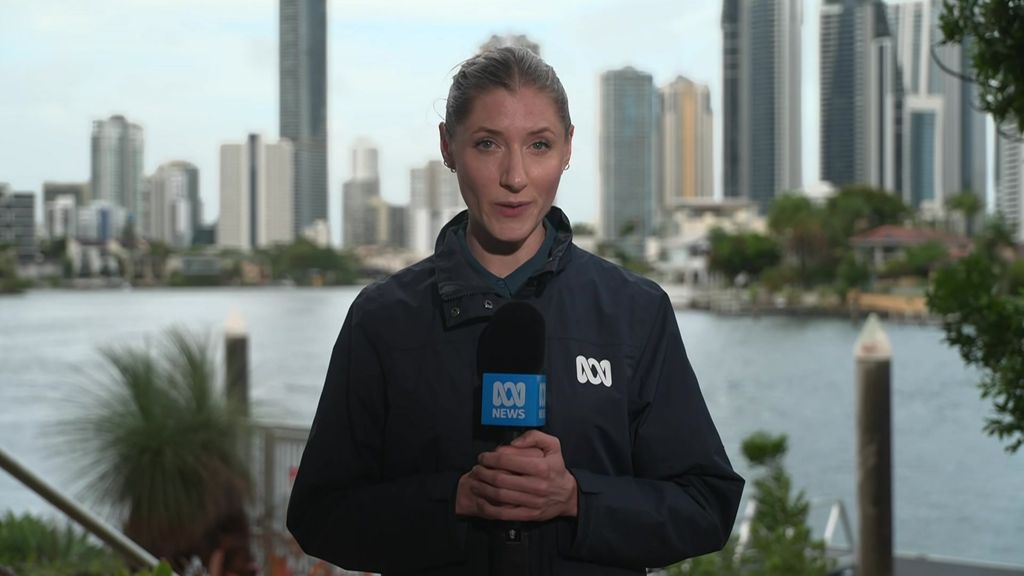 Gold Coast residents prepare for a direct hit from Tropical Cyclone ...