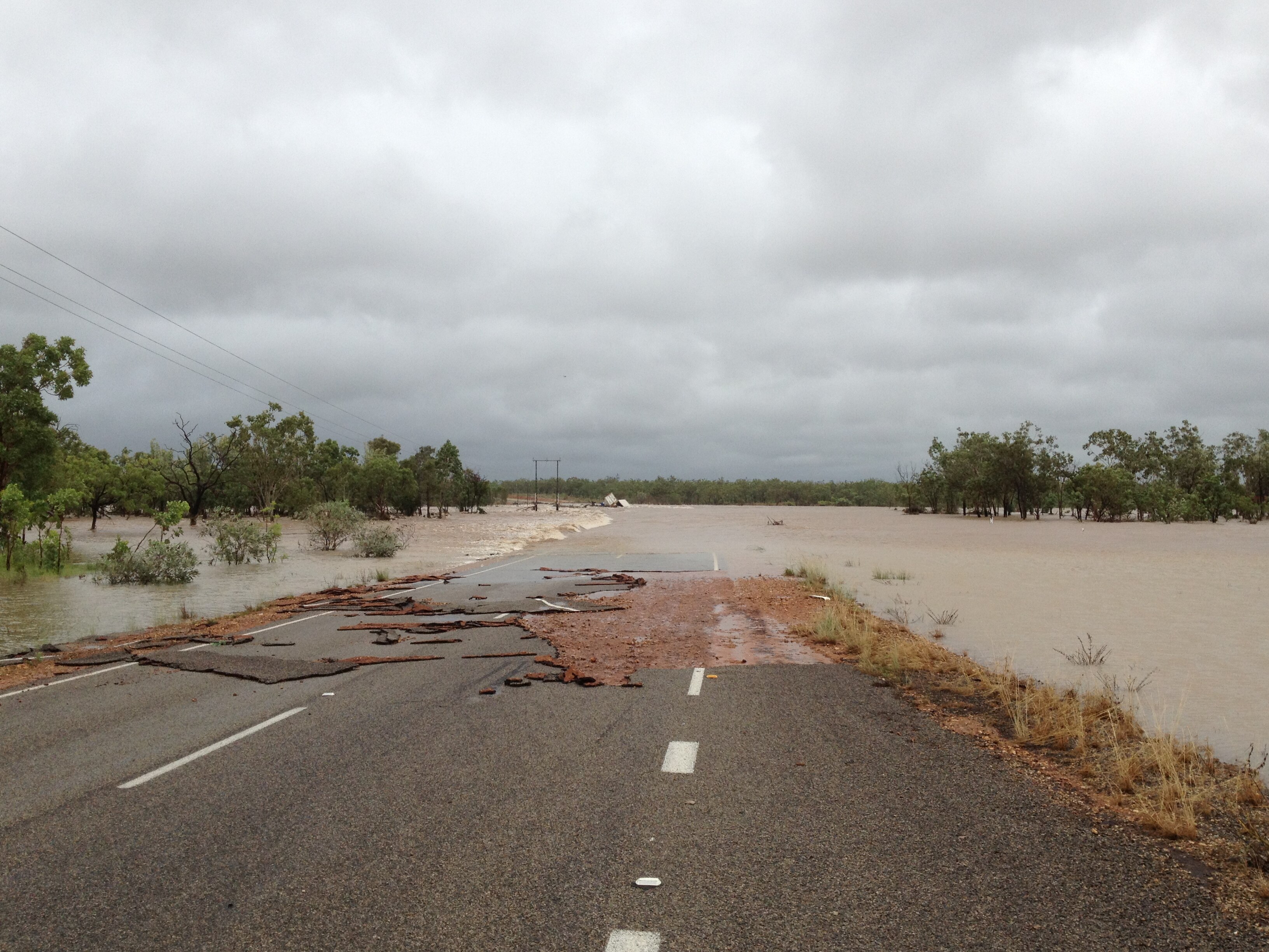 NT highway reopens after cyclone flooding - ABC News