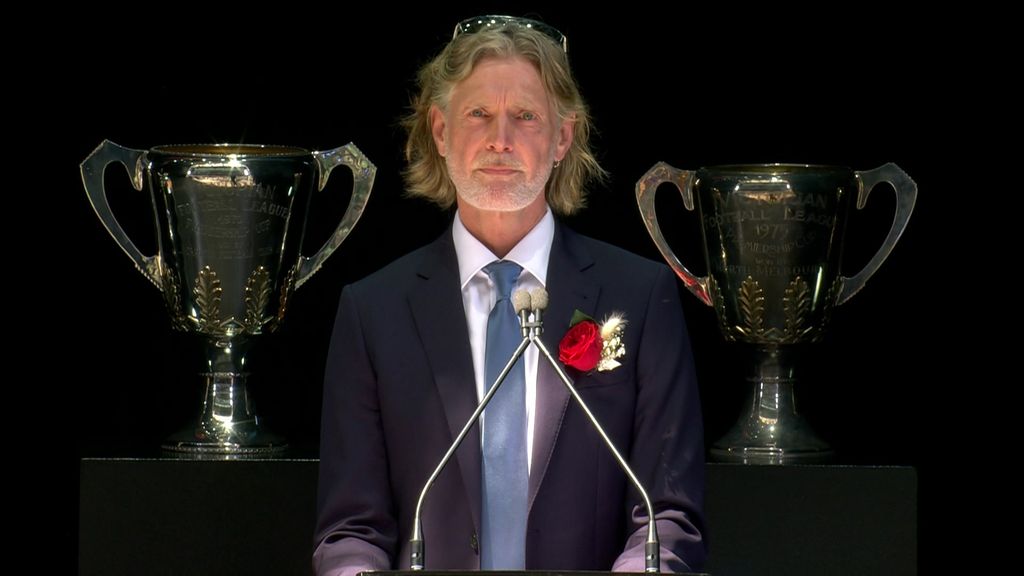 Tributes flow for AFL legend Ron Barassi - ABC News