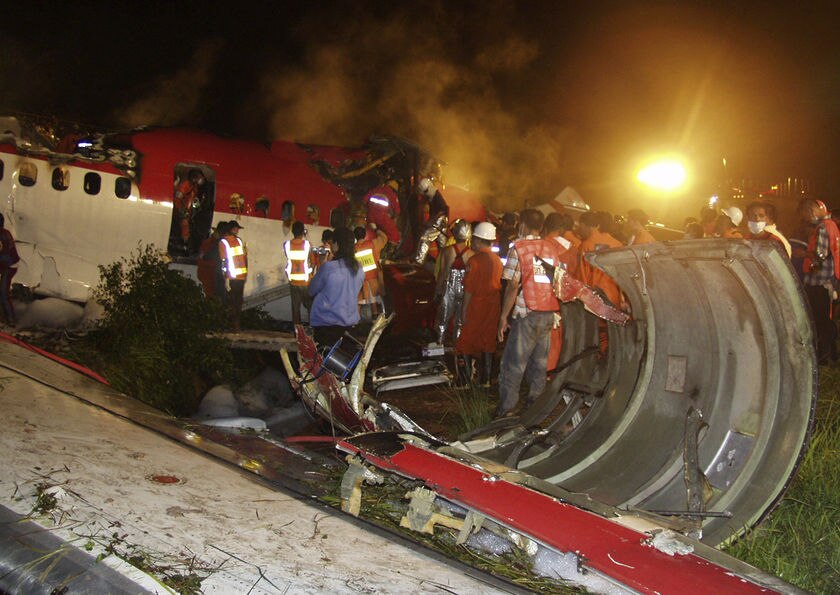 Death toll rises in Thai plane crash - ABC News