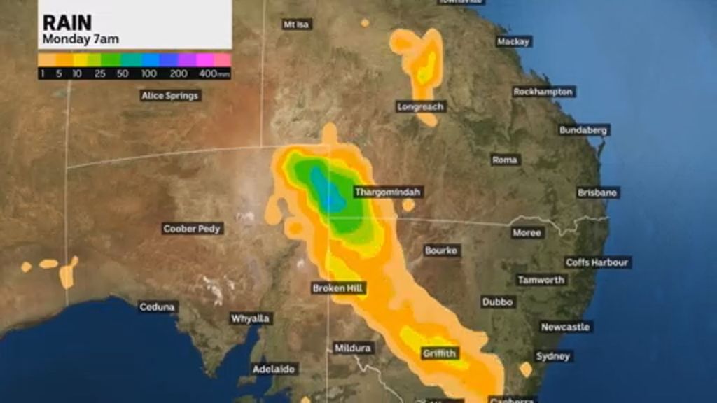 A band of heavy rain has formed in inland NSW - ABC News