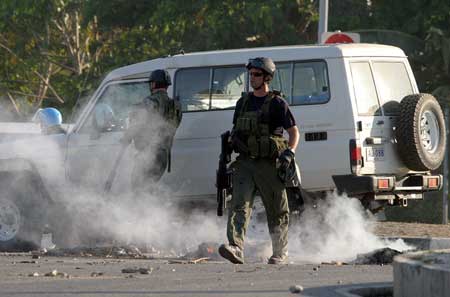 Death toll rises in Timor gang clashes - ABC News