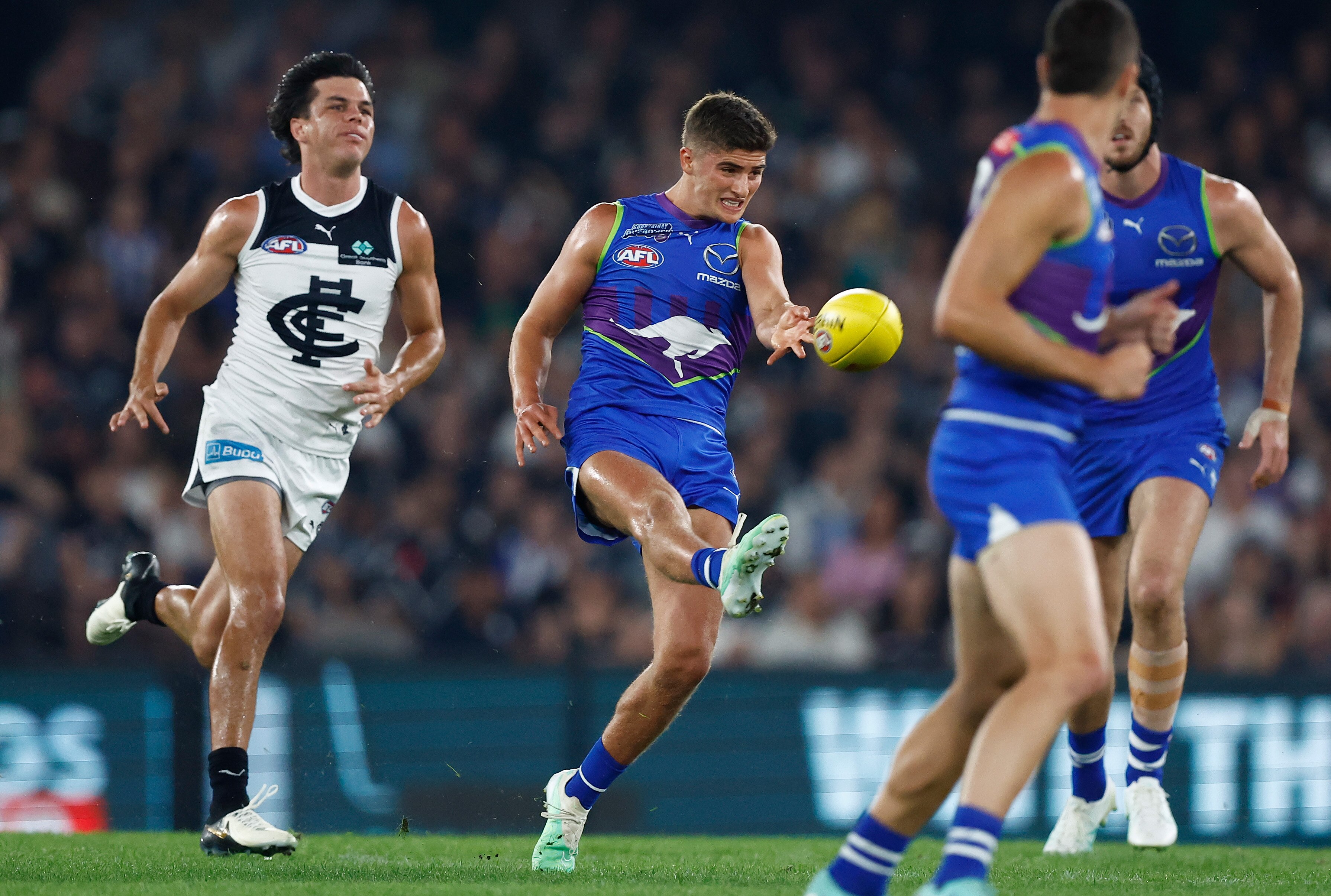 AFL Round-Up — Adem Yze's Richmond arrive, Essendon find their spirit ...