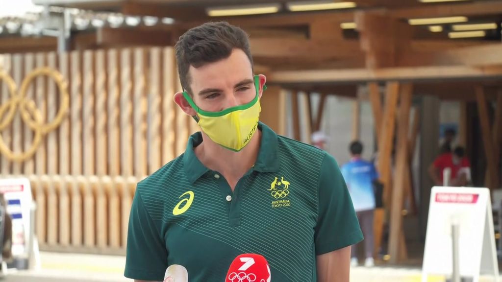 Distance runner Patrick Tiernan collapses 180 metres before finish line ...