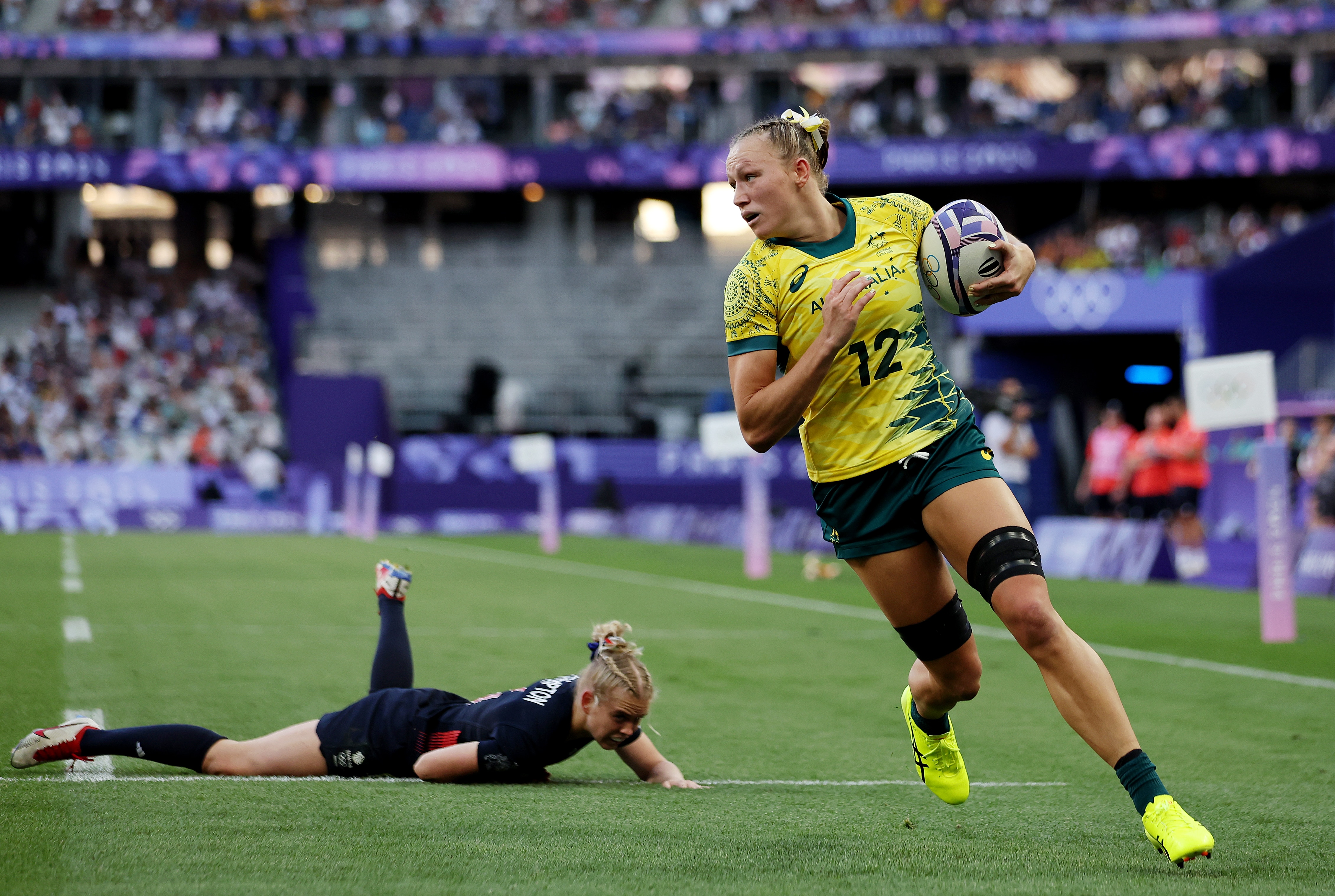 Levi's happy tears as Australia cruises into rugby sevens semifinals at ...