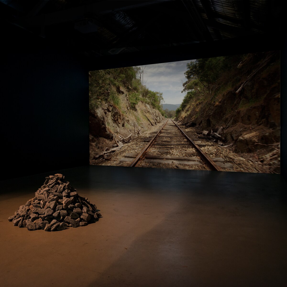 Hossein Valamanesh's "In Love" to open at the SALA - ABC Radio National