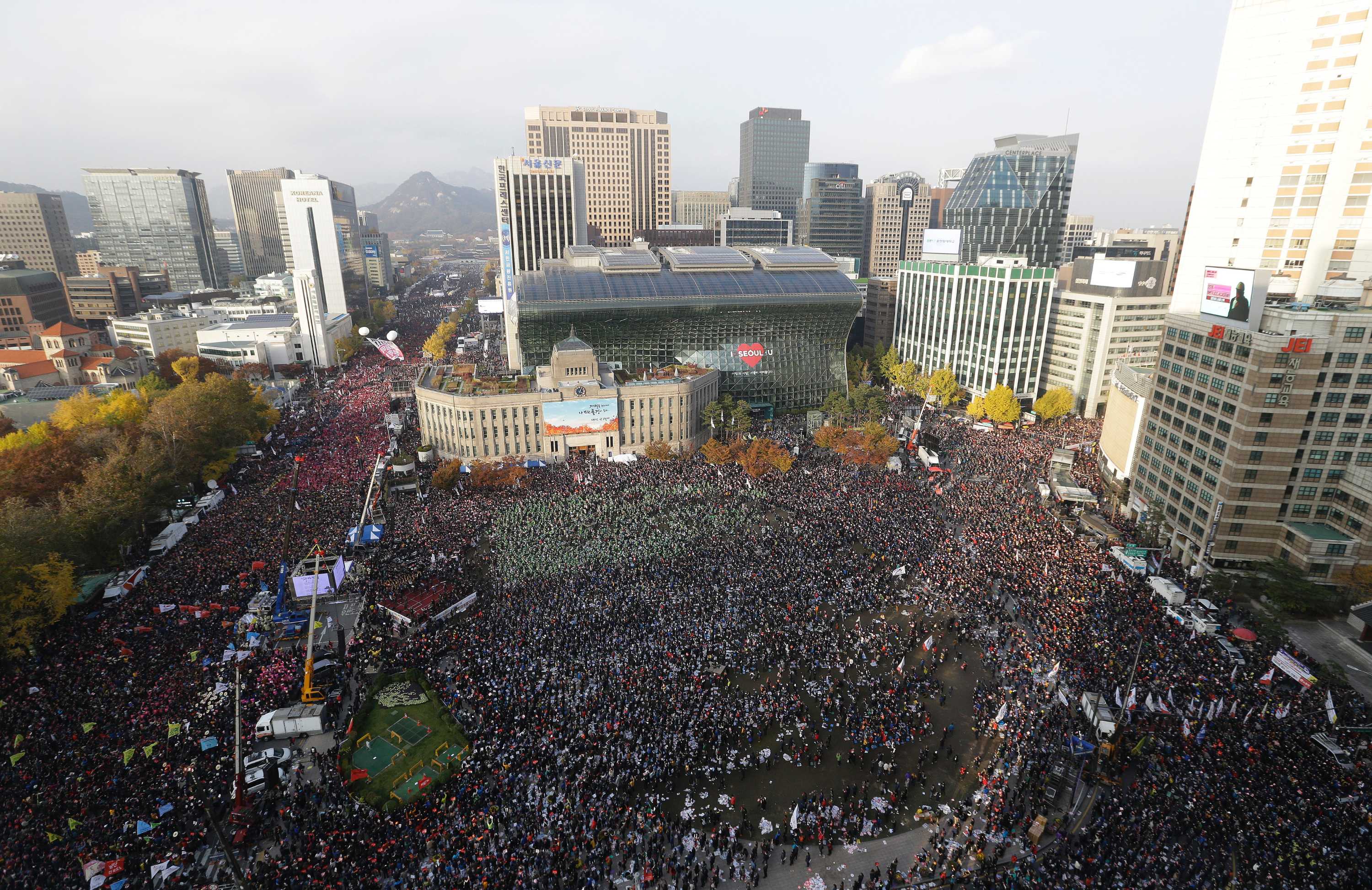 Hundreds of thousands rally against South Korea's President Park Geun ...