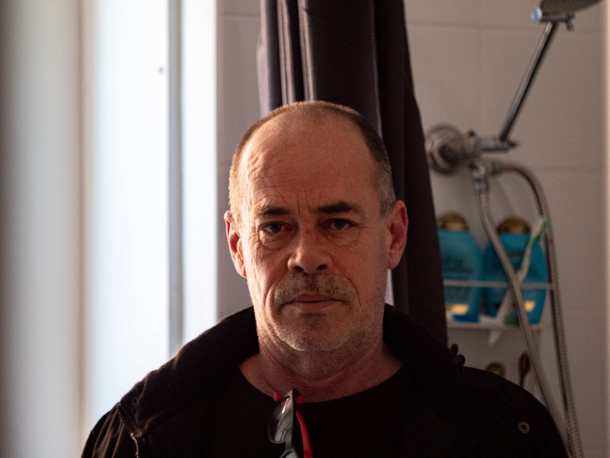 The eccentric birdman who's beating Australia's biggest landlord - ABC News