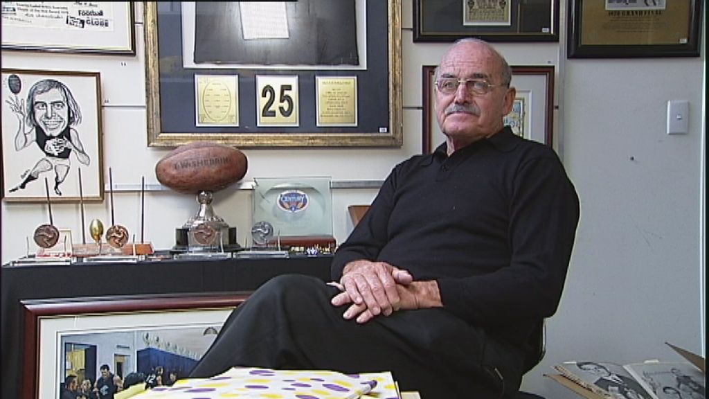 Alex Jesaulenko sells off his memorabilia - ABC News