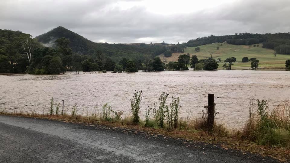Heavy rain keeps SES busy in Tasmania's north-west, flood warnings ...