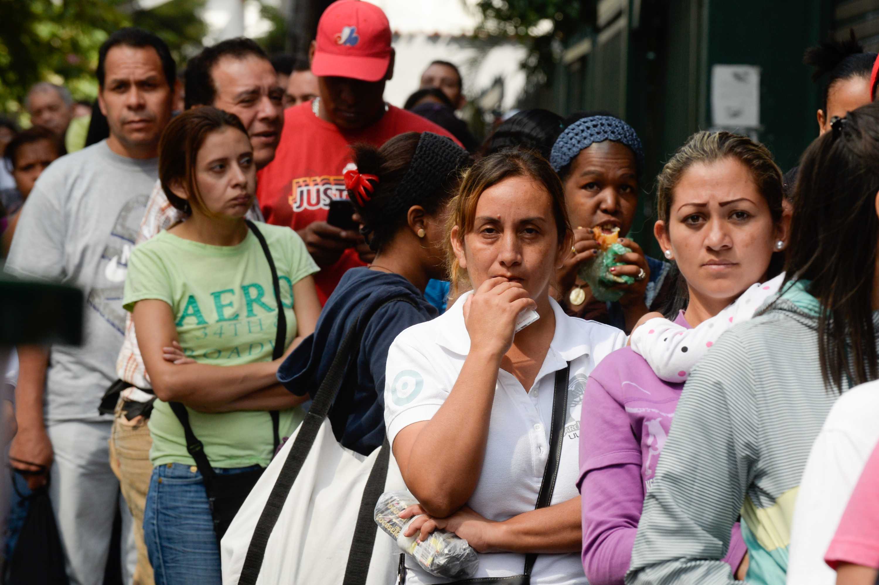Venezuela public sector workers to get Fridays off until drought crisis ...