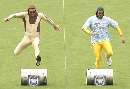 Richardson wins battle of the slow men - ABC News