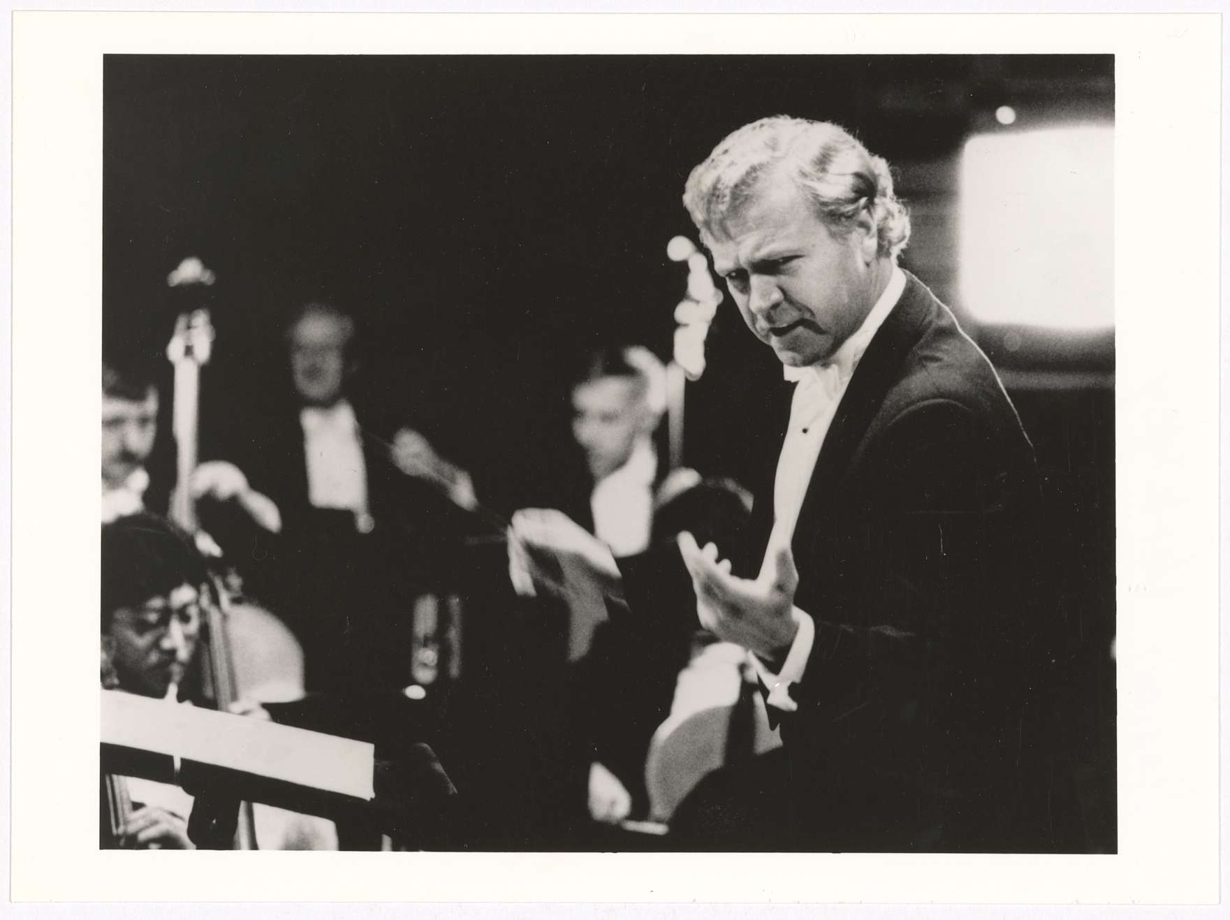 Yehudi and Hephzibah Menuhin and the Sydney String Quartet in 1979 ...
