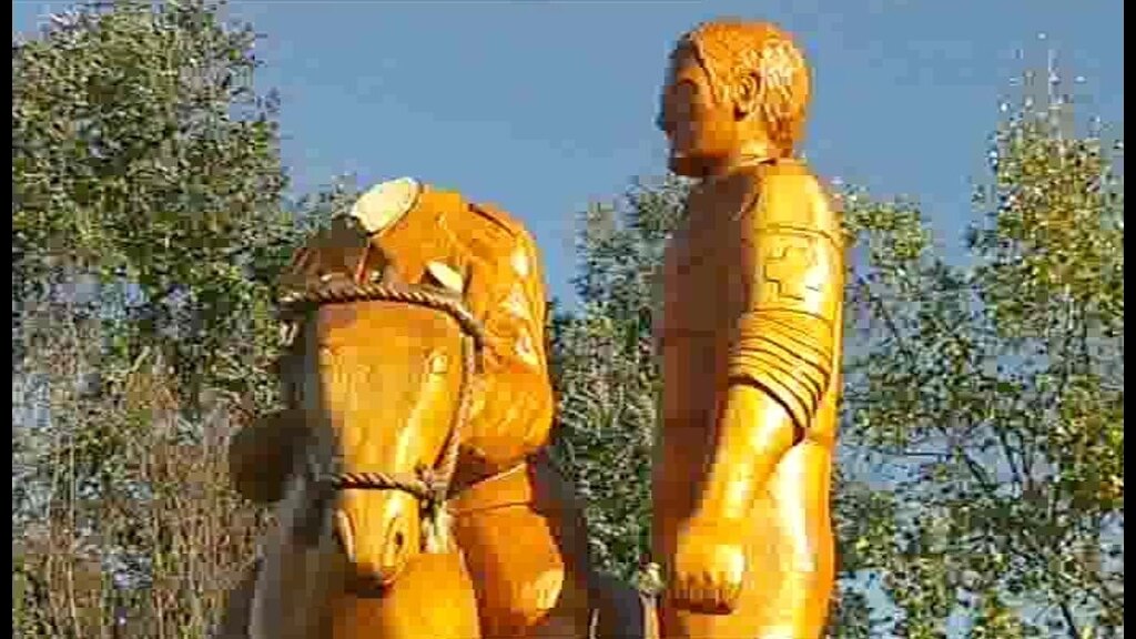 Work begins to restore Simpson and his donkey - ABC News