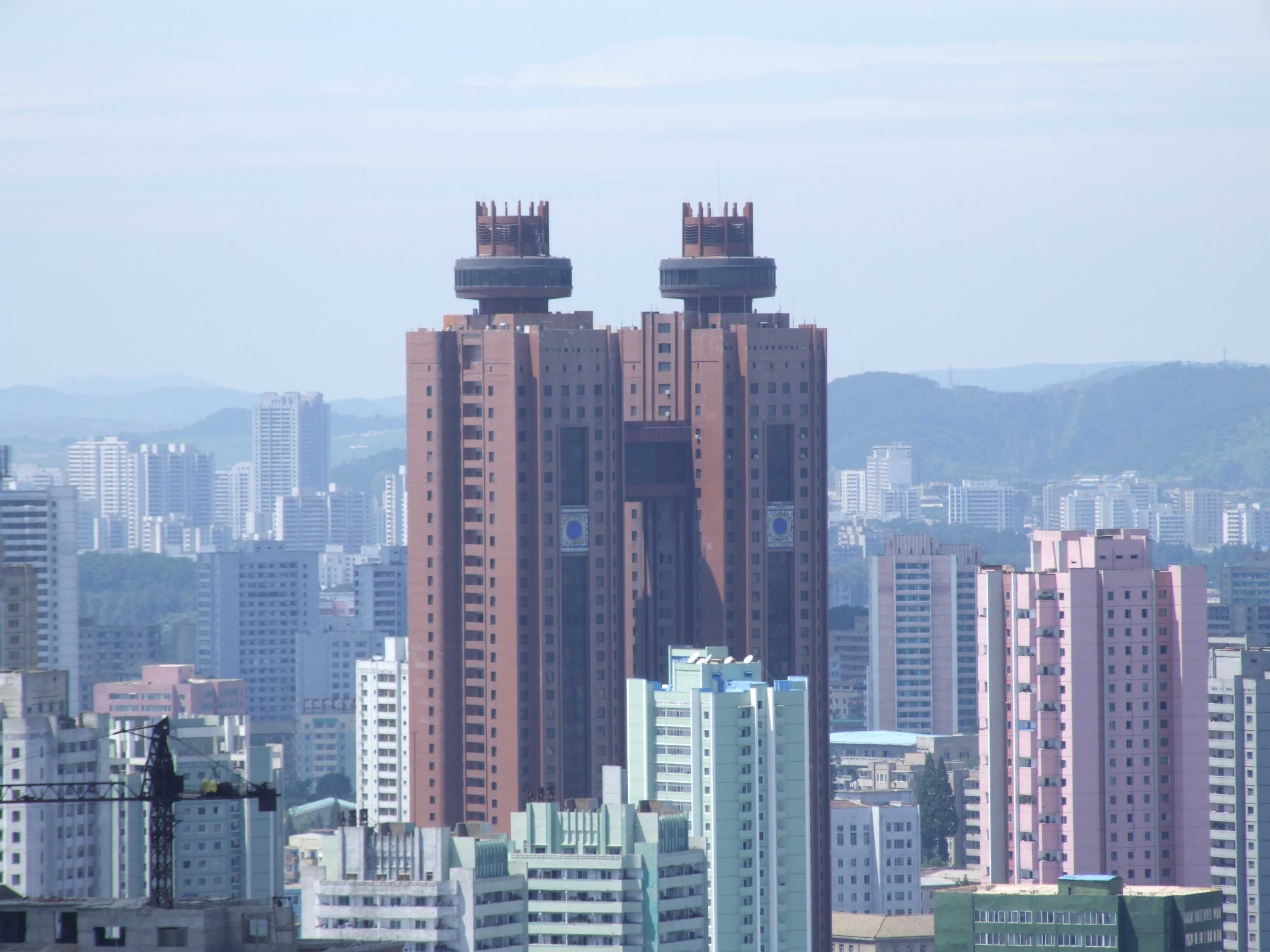 Pyongyang luxury hotel gets more modern, less Soviet, style - ABC News