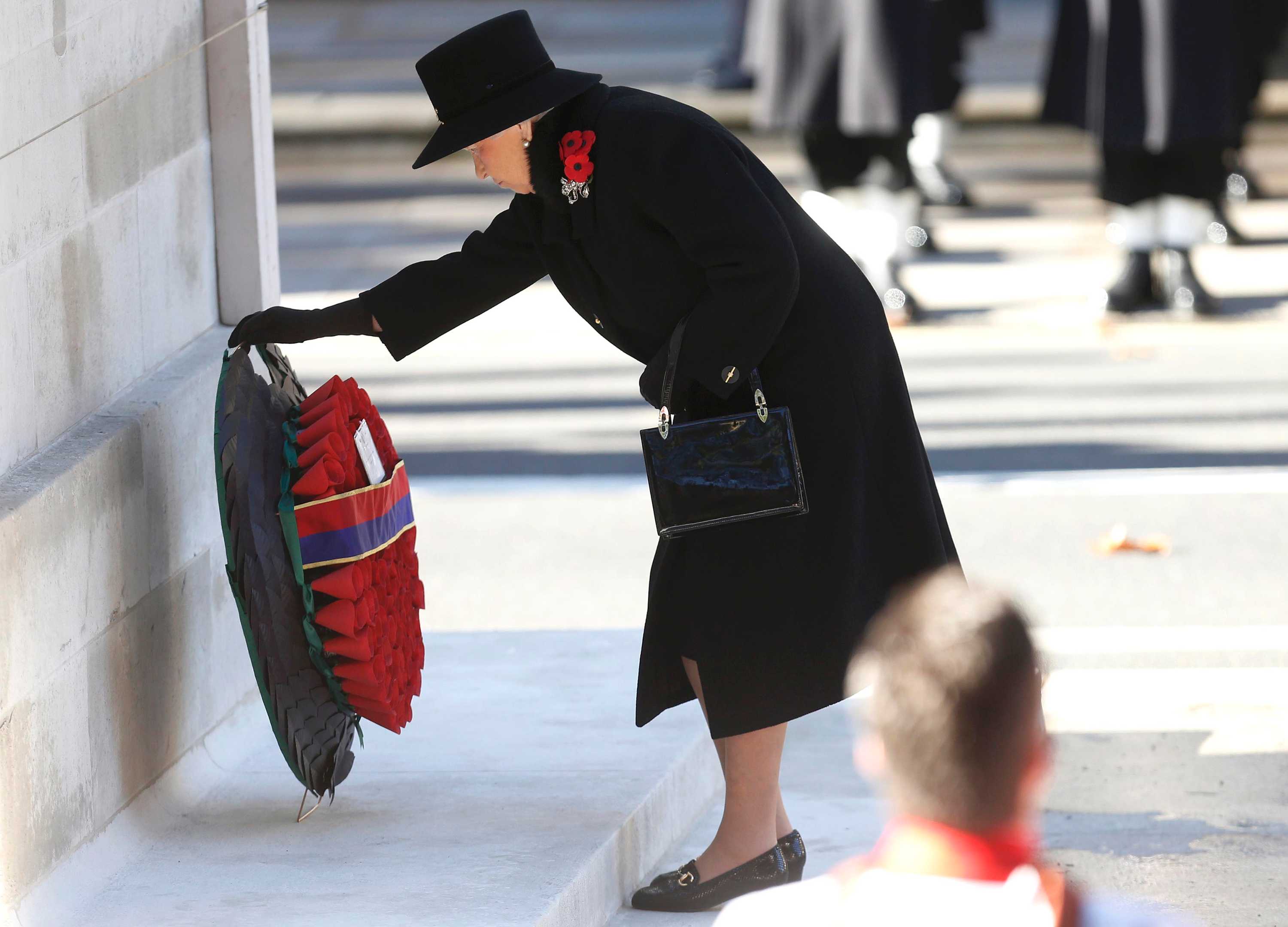 Queen, royal family lead Britain on Remembrance Sunday to honour fallen ...