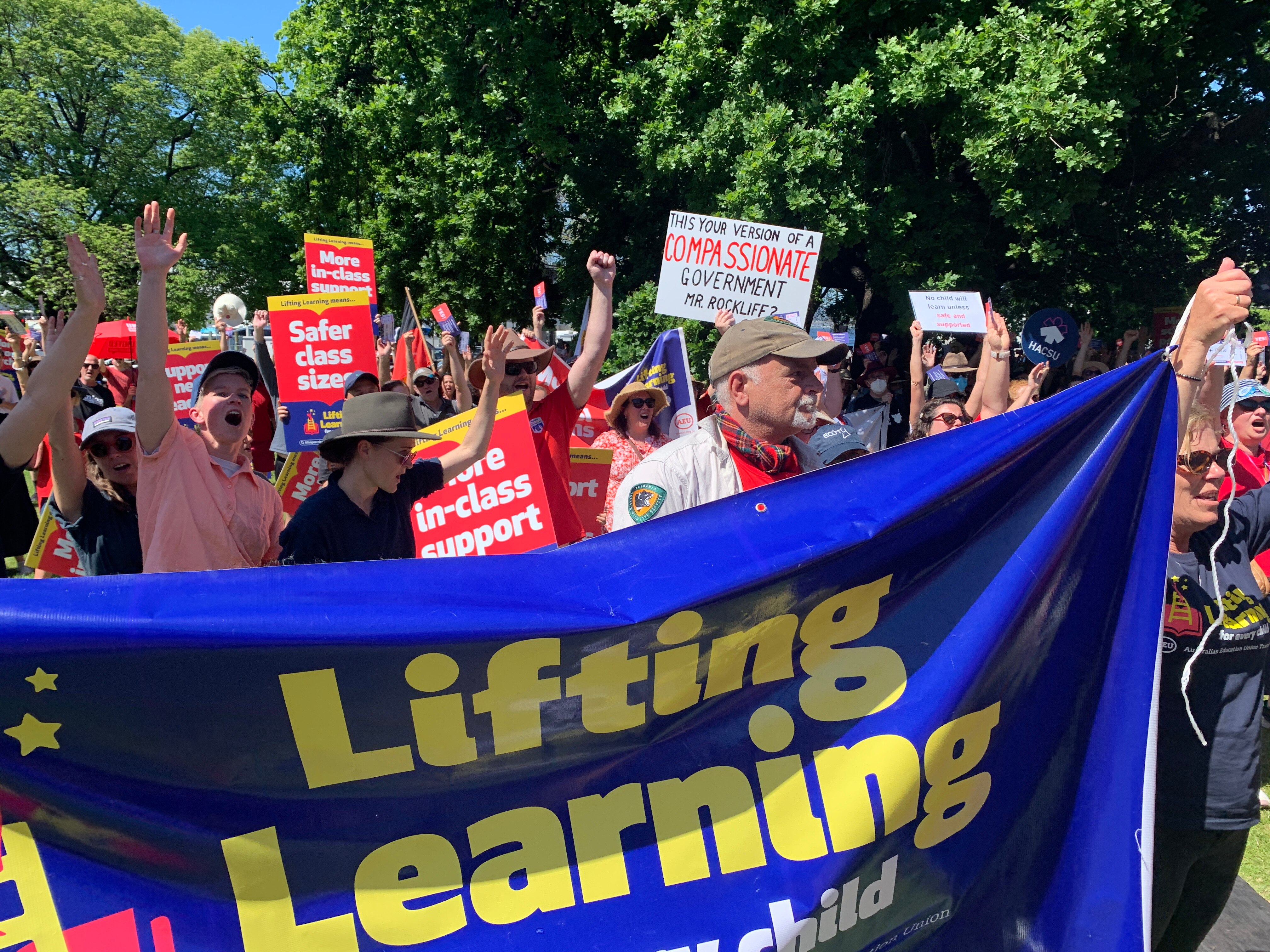 No end in sight to stand-off between Tasmanian public sector workers ...