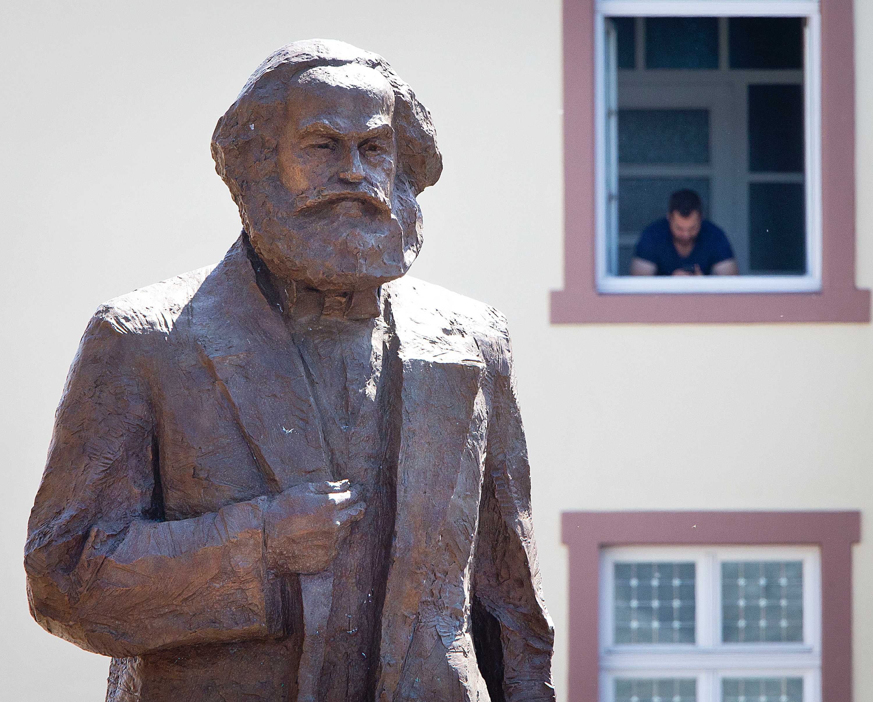 Karl Marx's hometown unveils giant bronze statue on philosopher's 200th ...