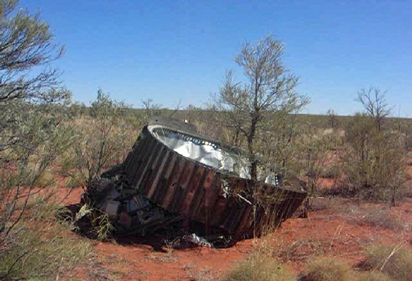 Rocket wreckage found in outback - ABC News