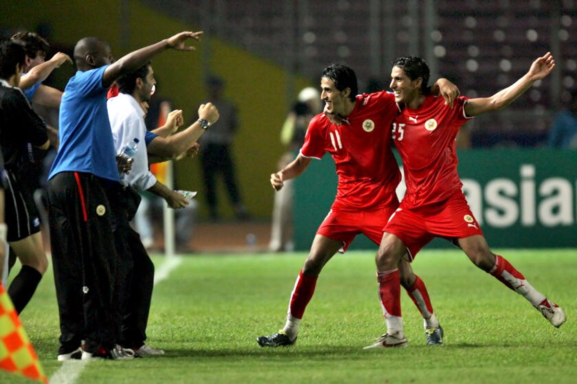 Bahrain stay alive with Korean mugging - ABC News