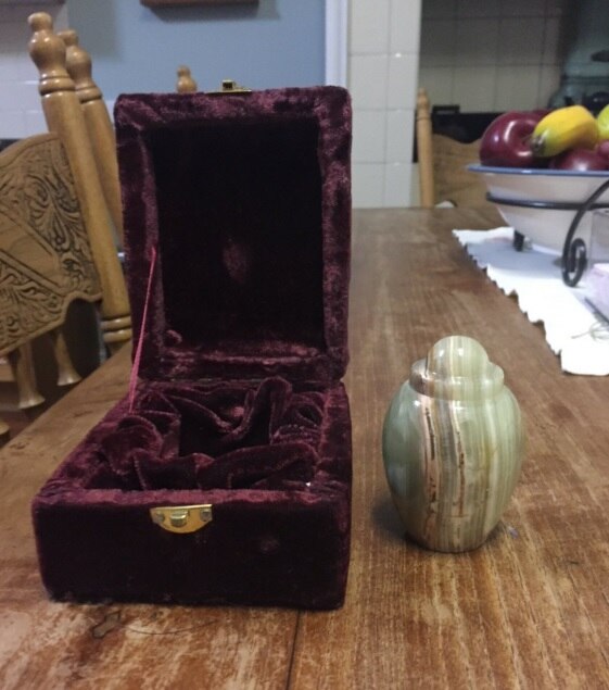 WA Police turn to crime community in search for stolen urn containing ...