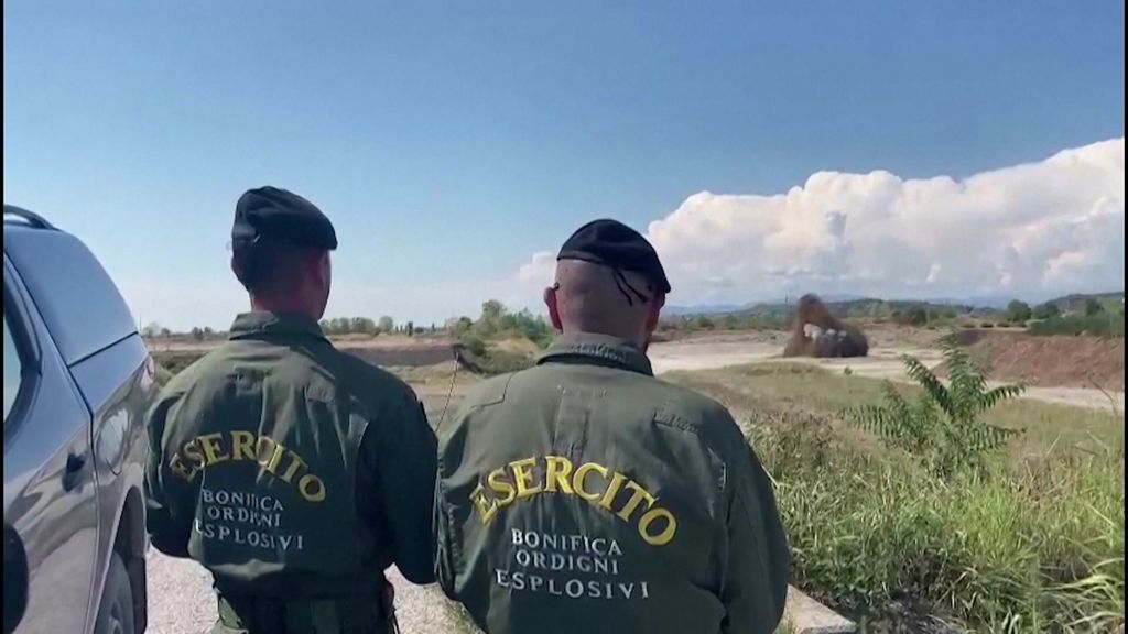 Italian army detonates WWII bomb found in dried up river - ABC News