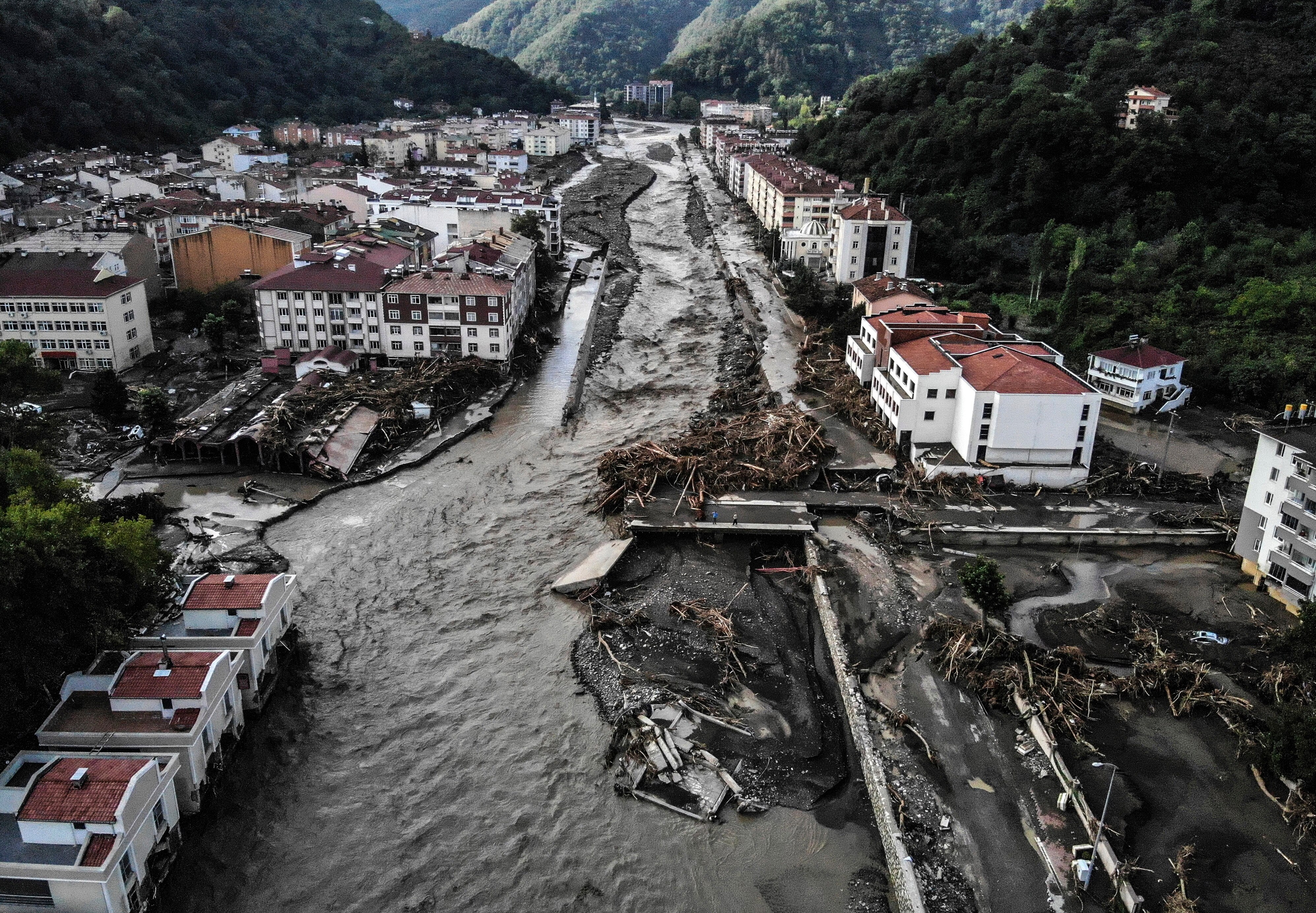 Northern Turkey 'disaster' floods death toll rises to 44, hundreds ...