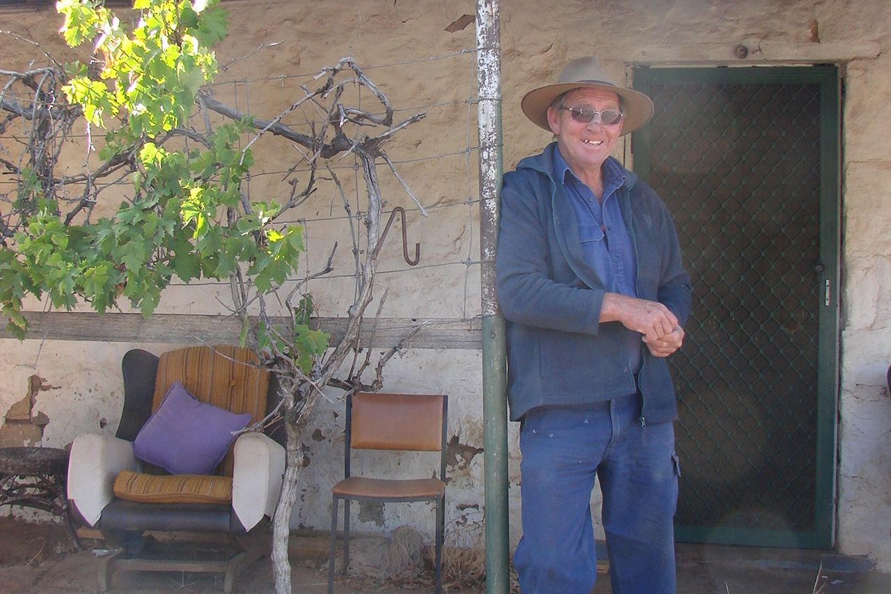 Fraser Range station changes tune - ABC News