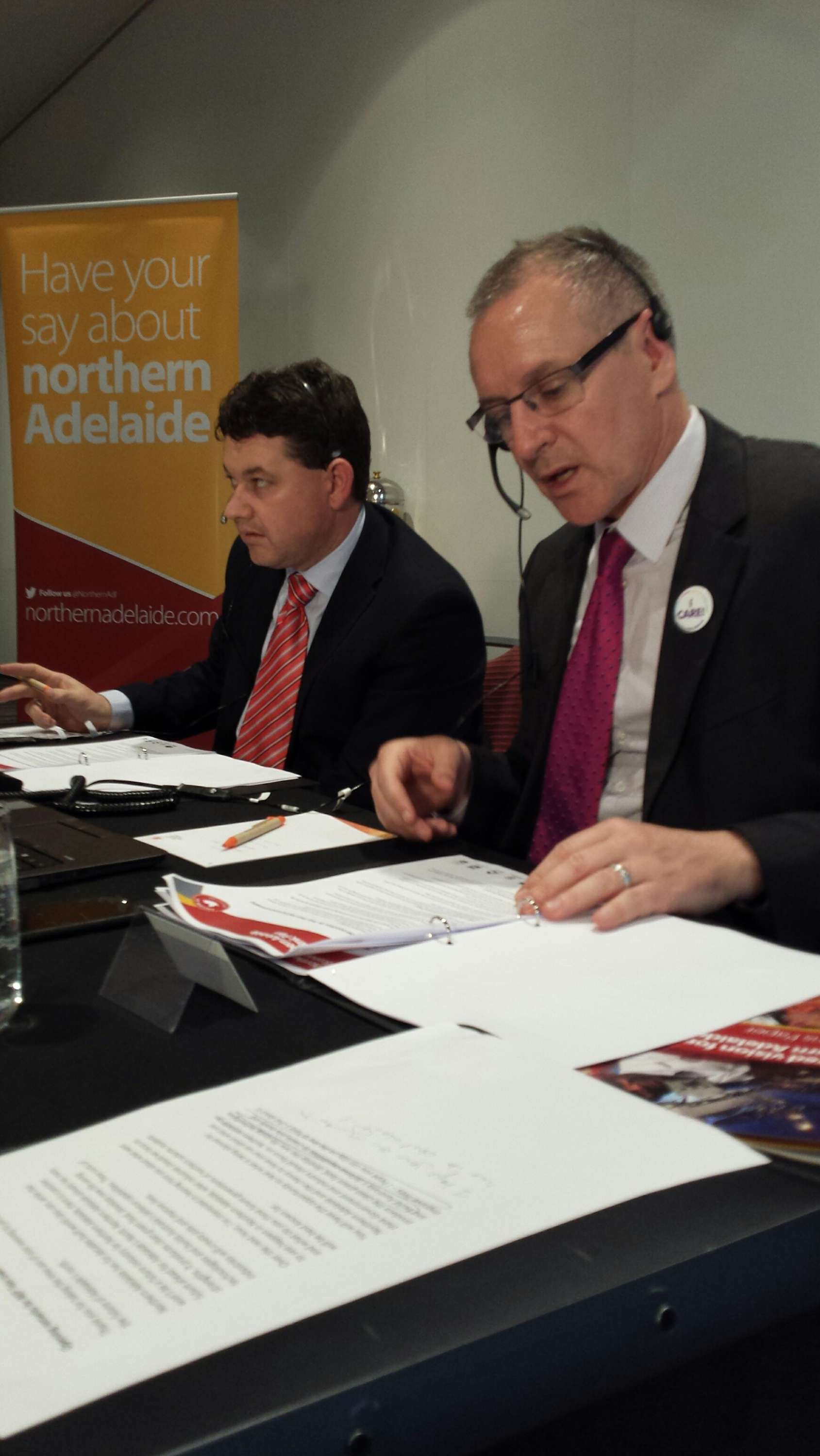 South Australian Premier talks with residents from Adelaide's northern ...