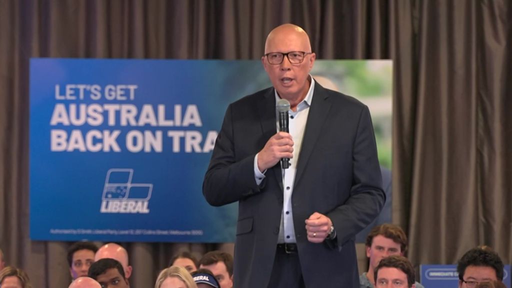 Peter Dutton referred to the ABC and The Guardian as 'hate media' at a ...