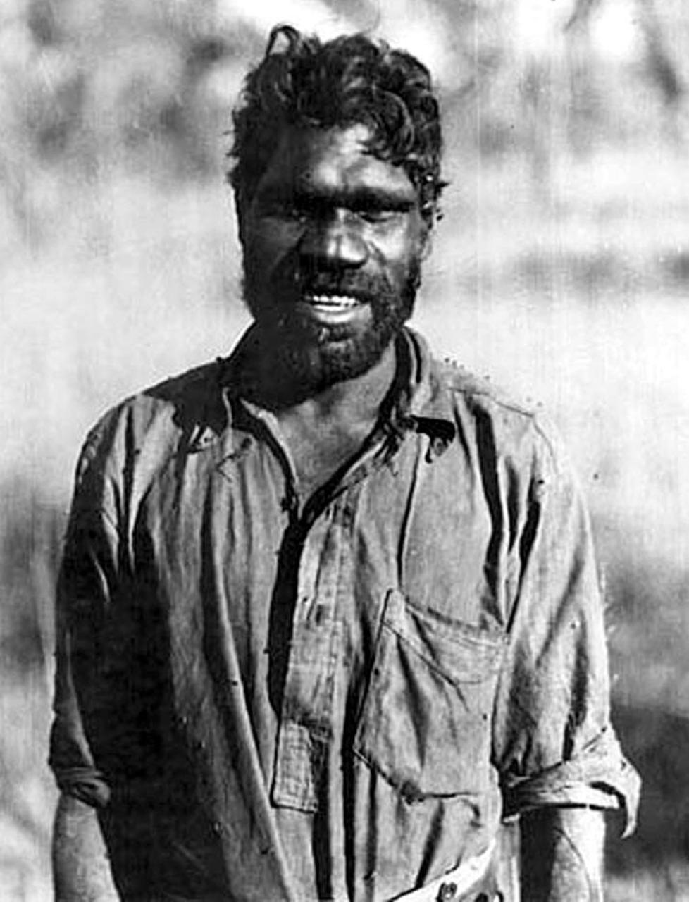 Heroic Aboriginal prisoner's medal on display - ABC News