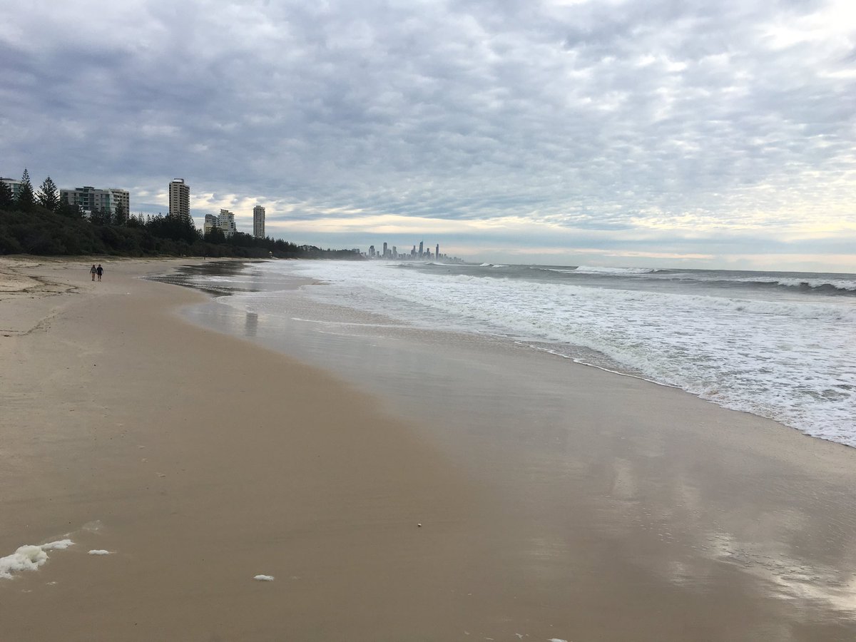 Big waves, dangerous conditions keep Gold Coast beaches closed - ABC News