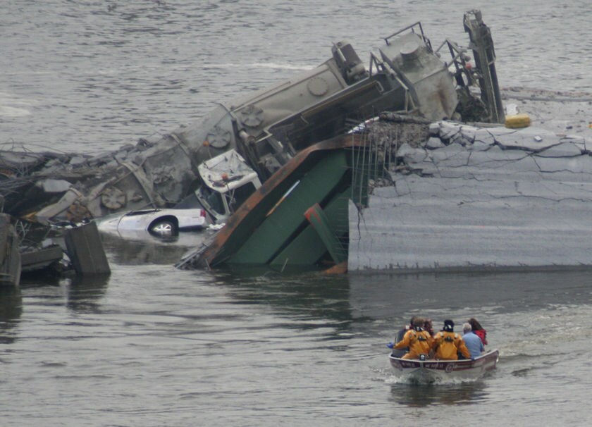 More than 20 missing as bridge rescue continues - ABC News