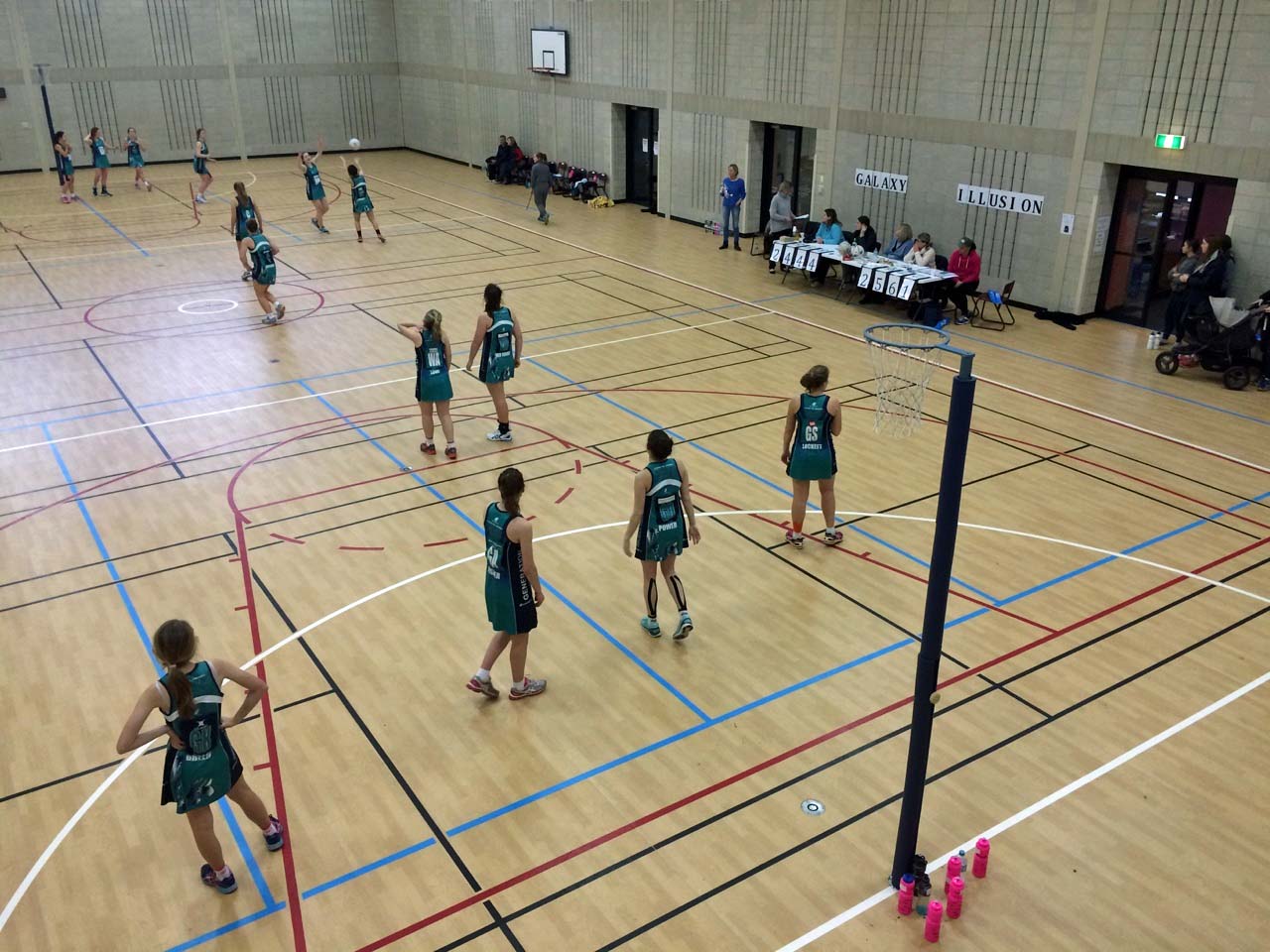 Longest continuous game of netball: Launceston schoolgirls' world ...