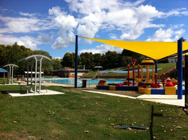 Green light for indoor heated pool for Lithgow - ABC News