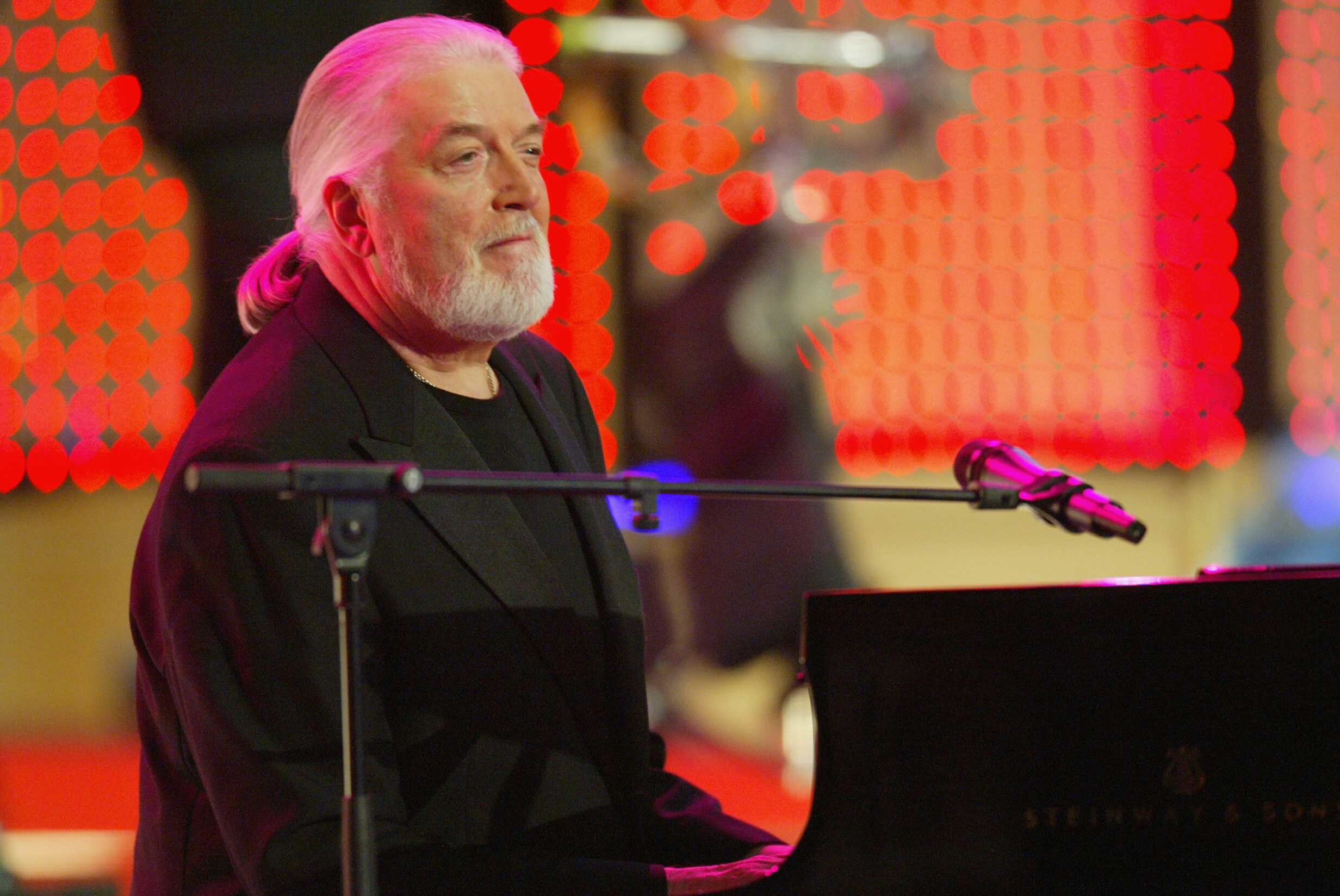 Deep Purple band member dies at 71 - ABC News