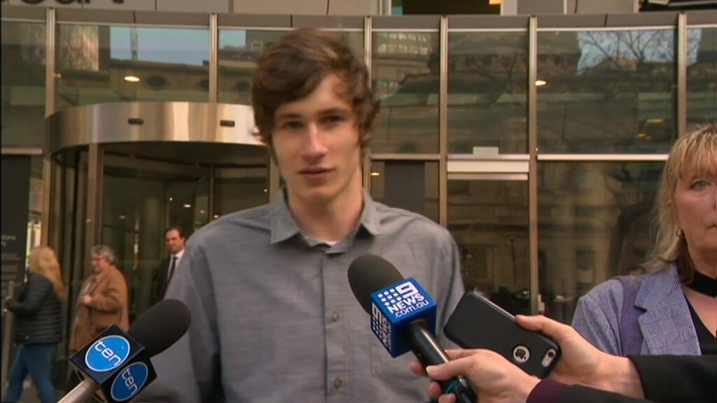 Victoria Police officer jailed over attempts to cover up punching teen ...